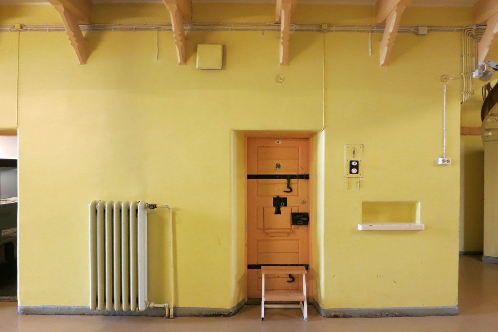 A Taste of Finnish Prison Life – Where Jasz Explores