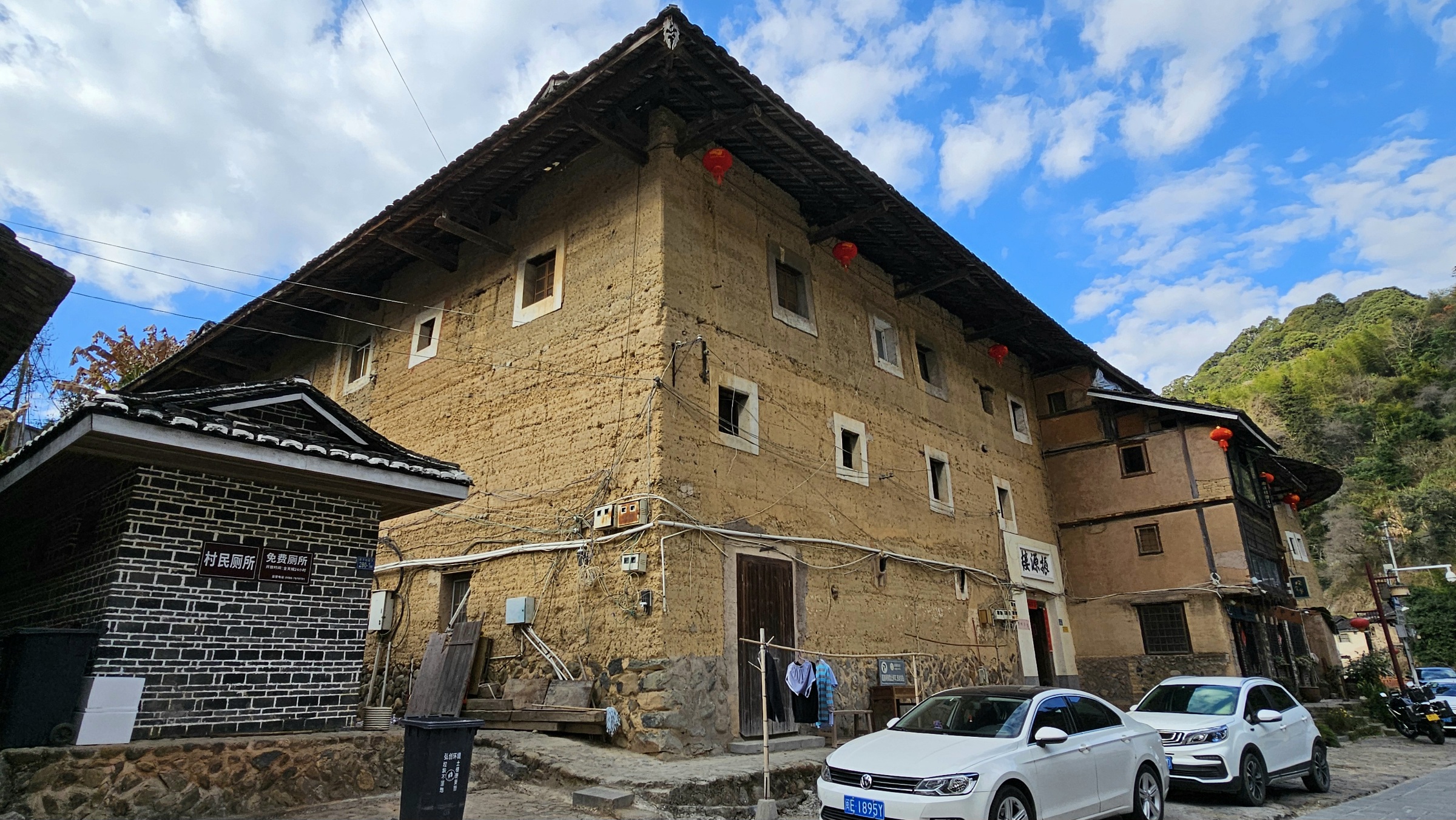 Exploring Fujian’s Tulou: China’s Ancient Earthen Fortresses – Where ...